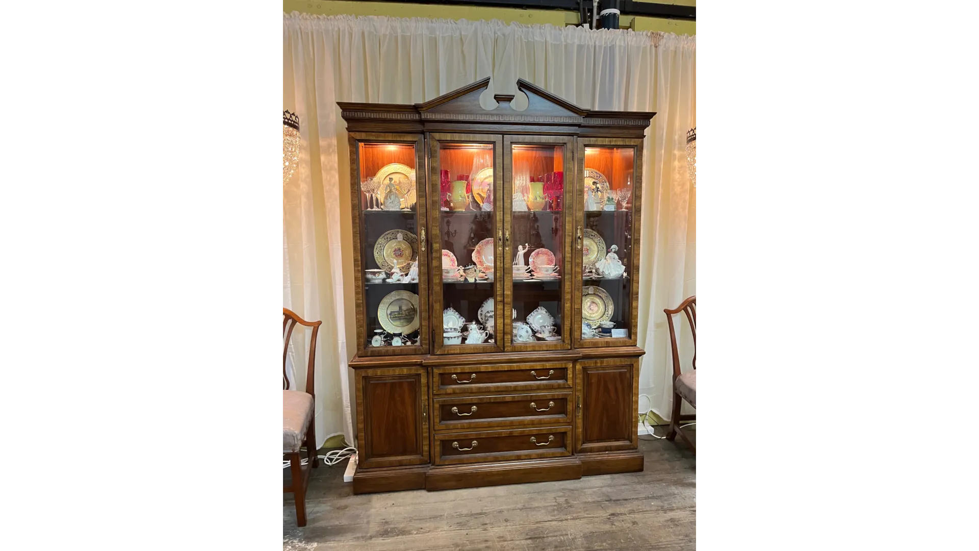 Vintage + Antiques — Visit Mornington Peninsula.