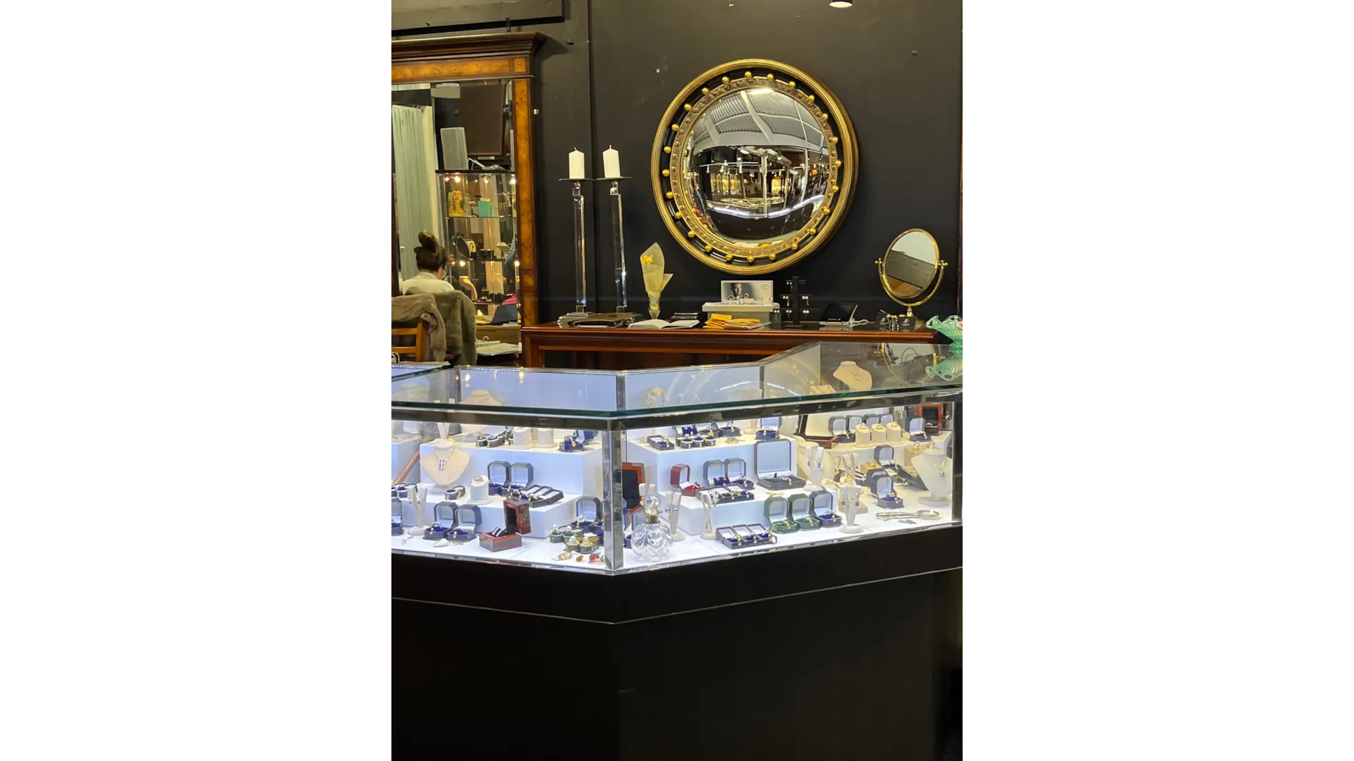 Vintage + Antiques — Visit Mornington Peninsula.