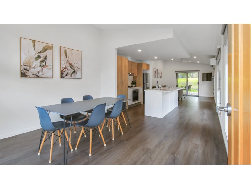 Rosebud — Visit Mornington Peninsula.