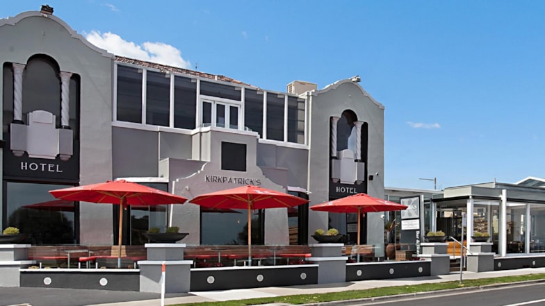 Winery restaurants, cafes and more — Visit Mornington Peninsula.