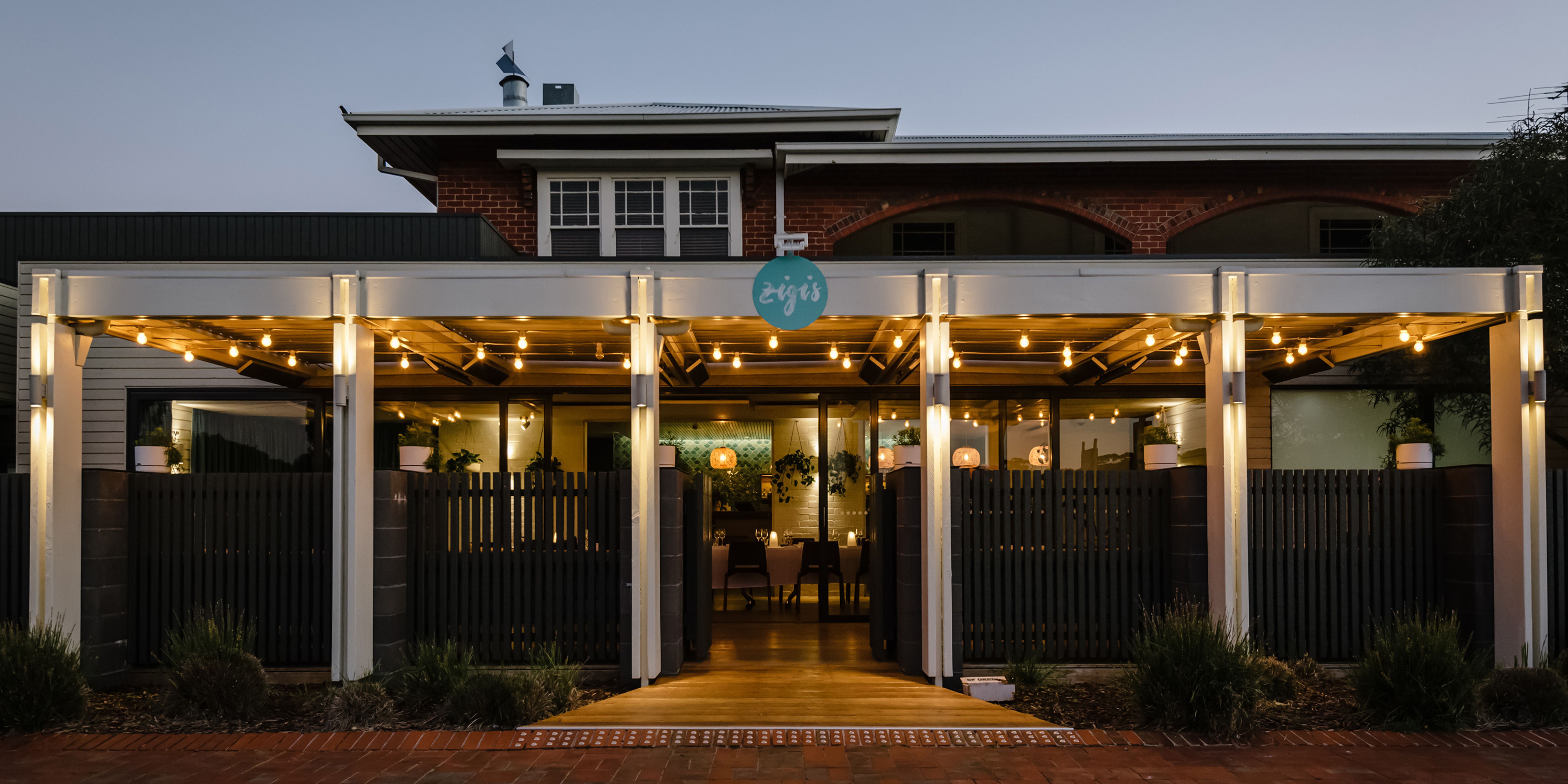 Zigis Bar Opens at Flinders Hotel - Visit Mornington Peninsula